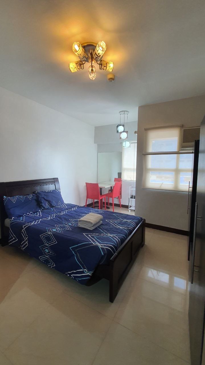 1 Bed & 1 Bath at La Guardia Flats, Lahug, Cebu City - AZUL